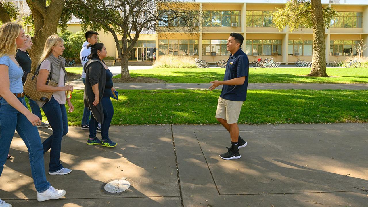 Tour Guides | UC Davis